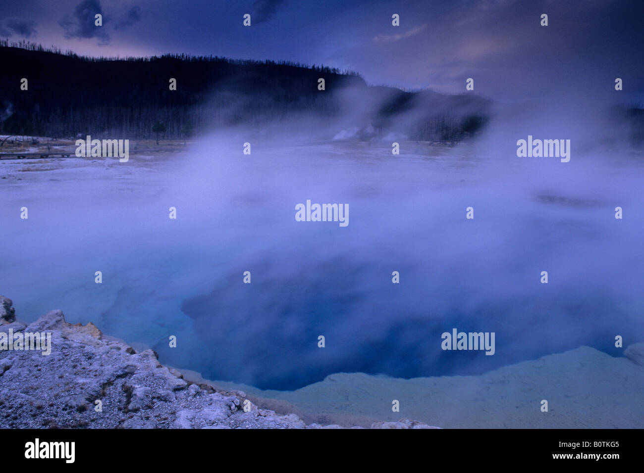 Steam off water hi-res stock photography and images - Alamy