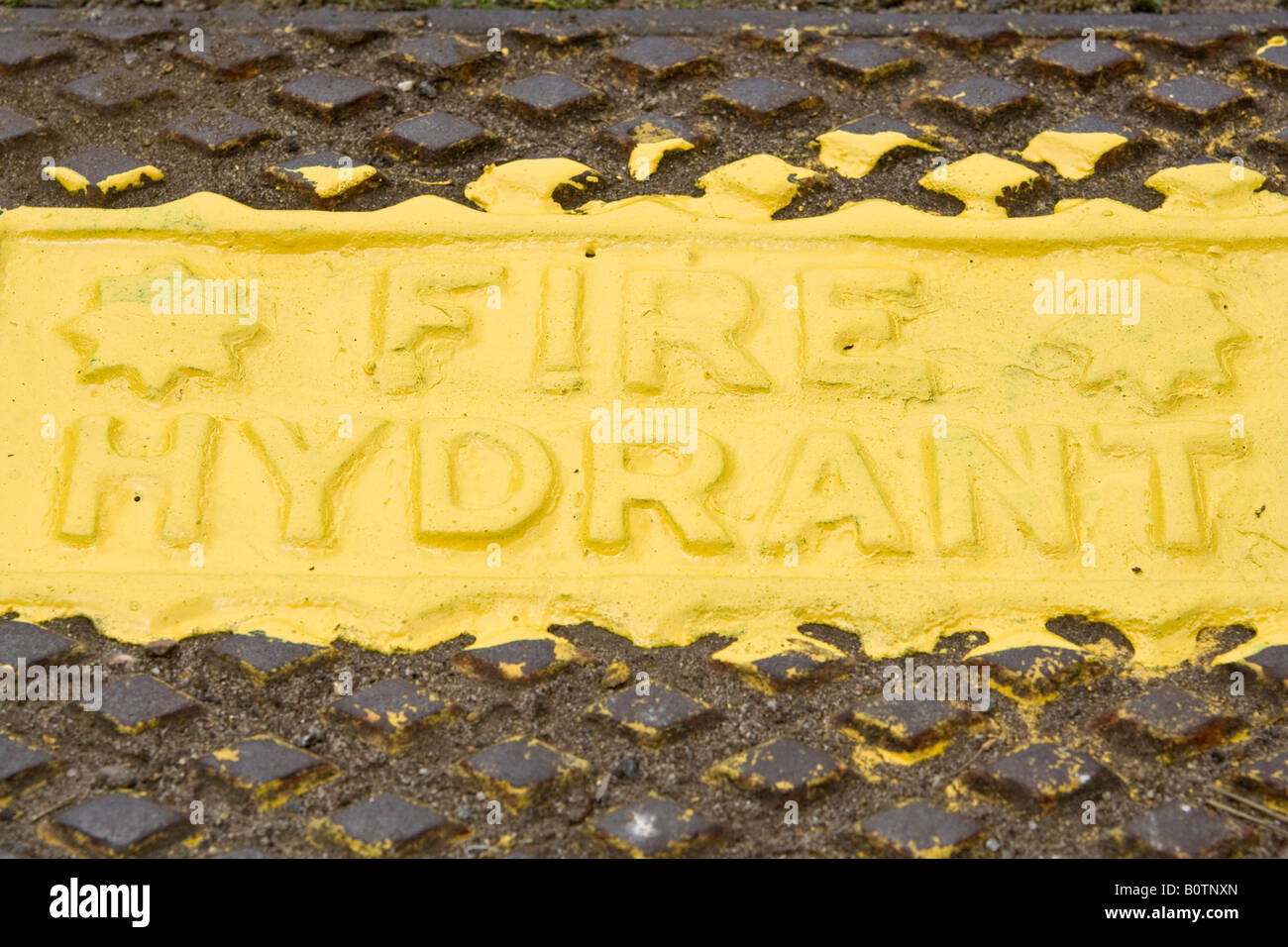 Fire hydrant sign, UK Stock Photo - Alamy