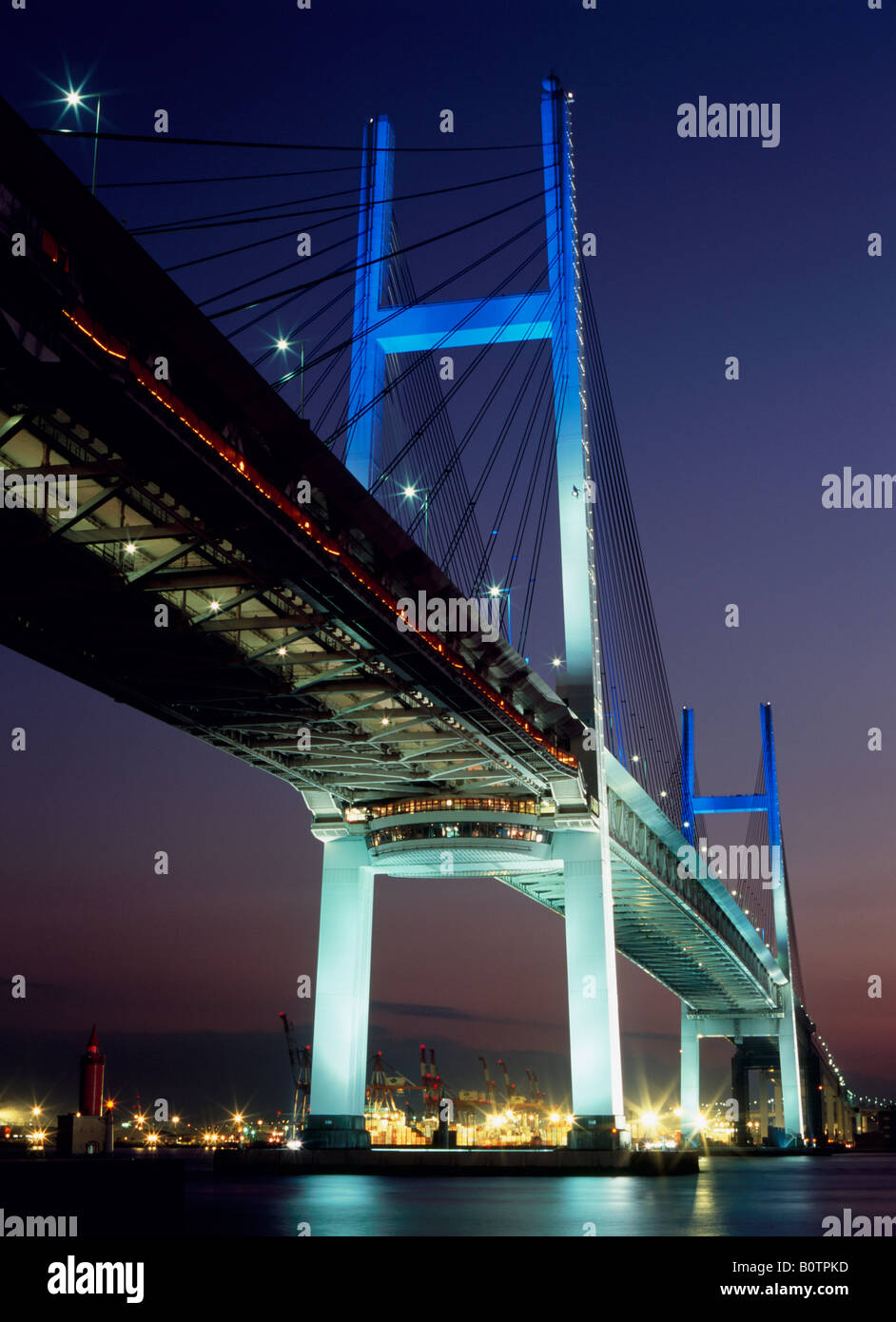 Bridge at yokohama hi-res stock photography and images - Alamy