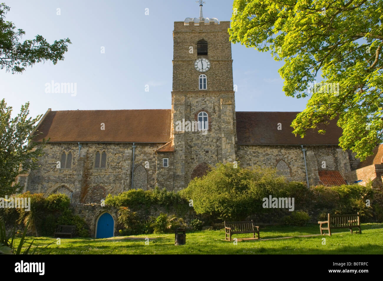 St Peters Church Sandwich Kent UK Stock Photo - Alamy