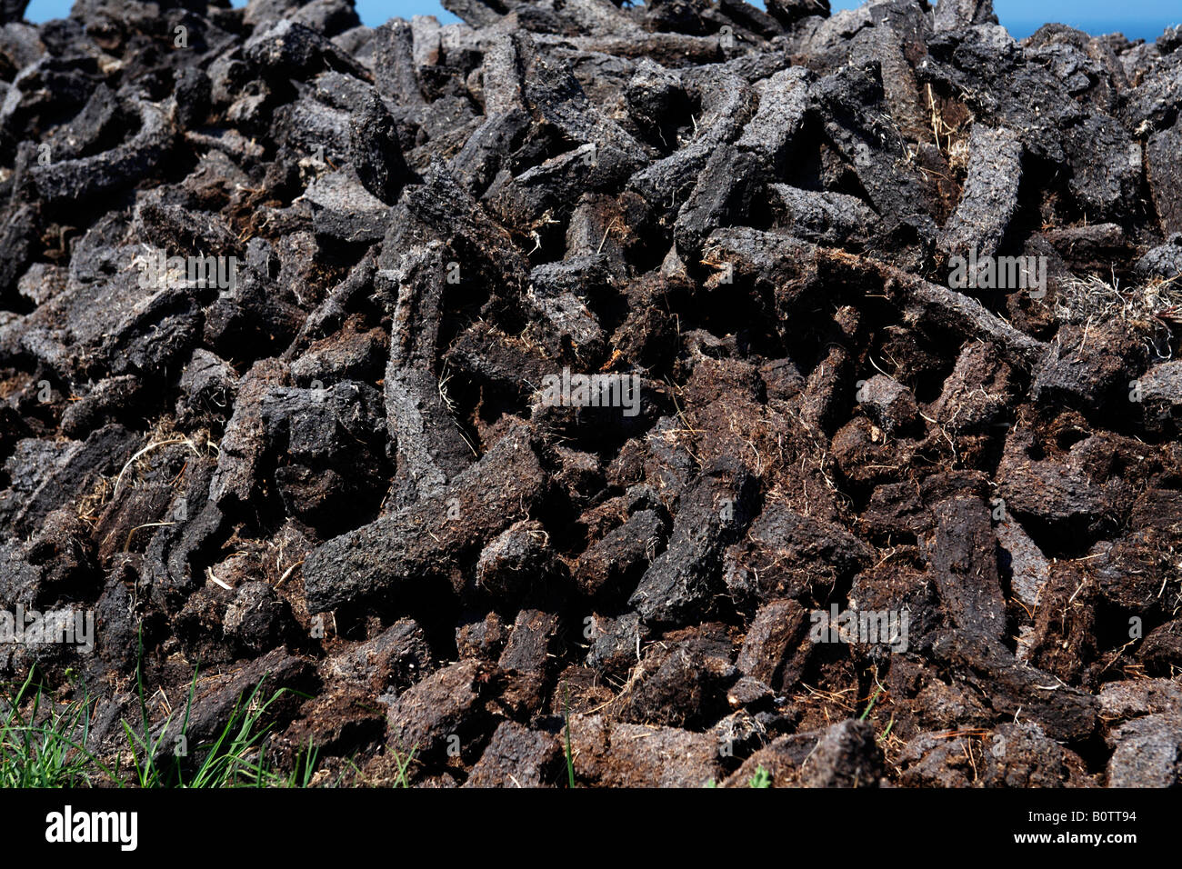 Cut turf hi-res stock photography and images - Alamy