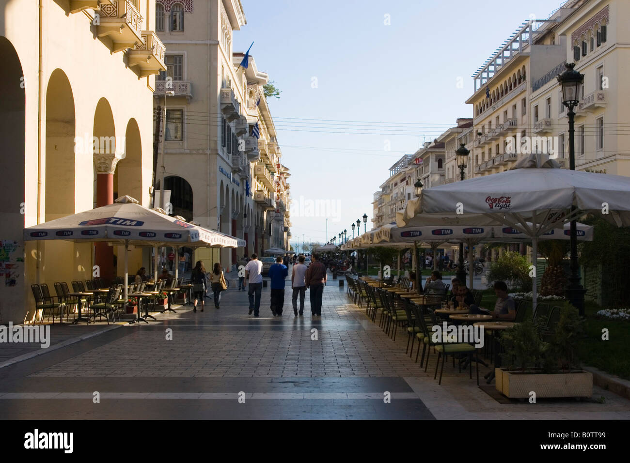 Street scene at Thessaloniki, Balkans, Greece Stock Photo - Alamy