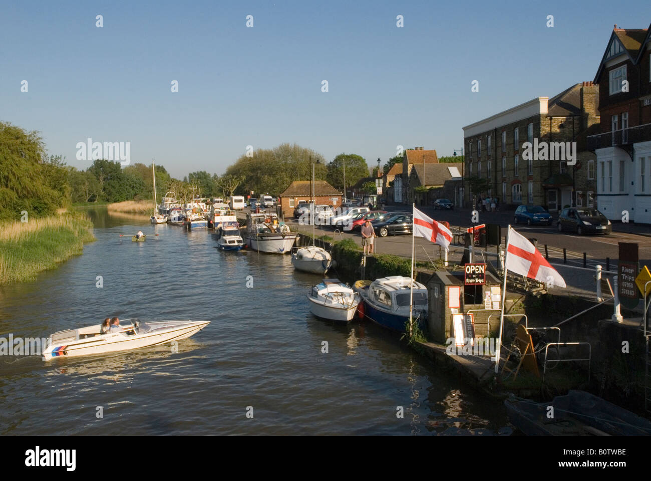 Sandwich Kent Boating on the "River Stour" Sandwich Kent UK HOMER SYKES ...