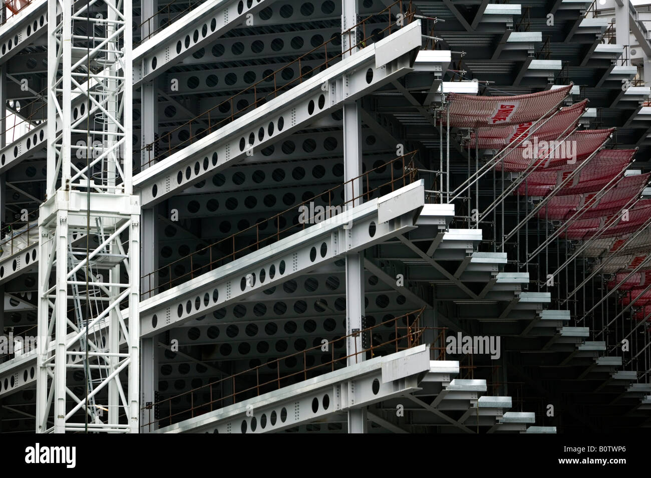 Steel skeleton hi-res stock photography and images - Alamy