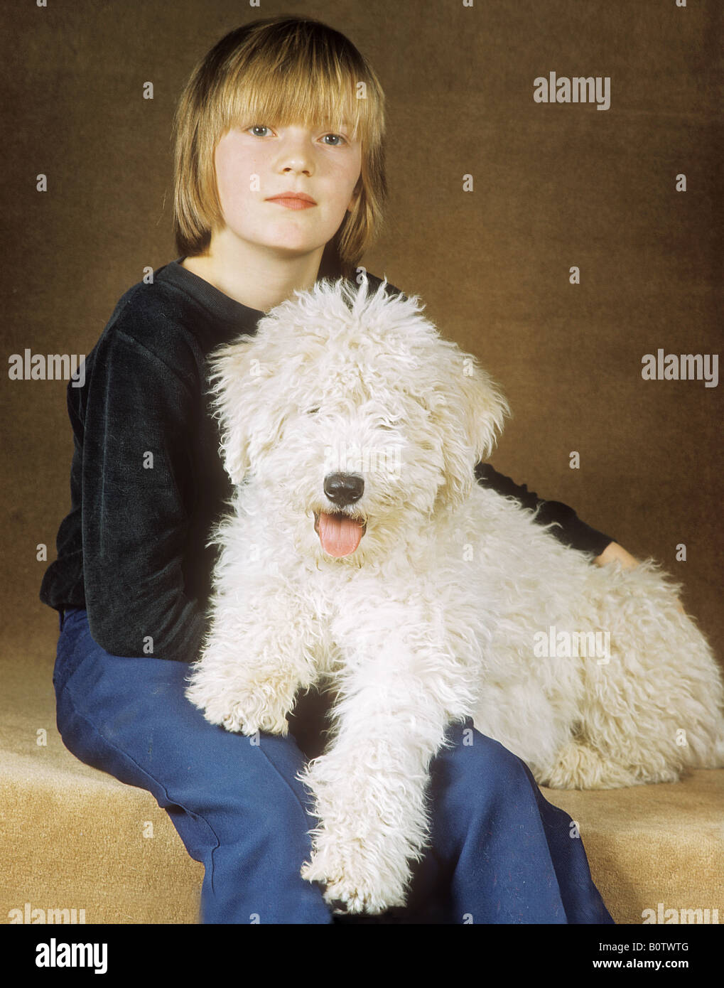 child with jung dog Stock Photo - Alamy