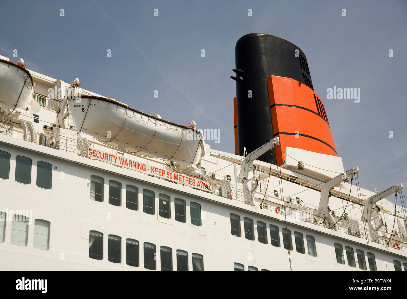 Security warning banner to warn boats to keep 50 metres from ship ...