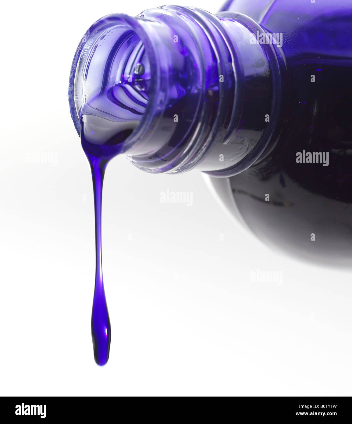 Dropshampoo hi-res stock photography and images - Alamy