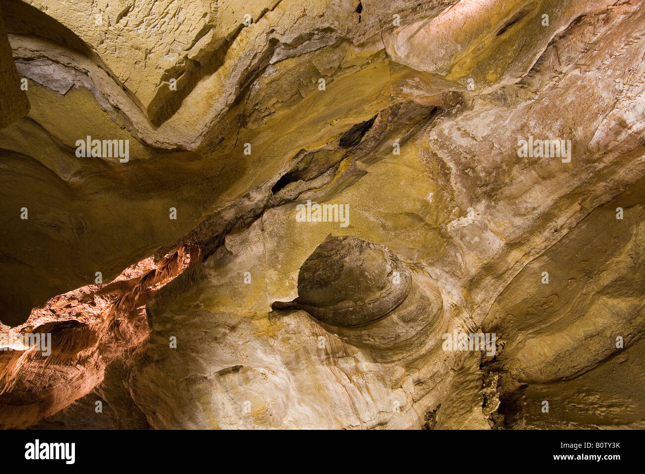 A strangely tilted roof deep inside Cave of the Winds near Colorado ...
