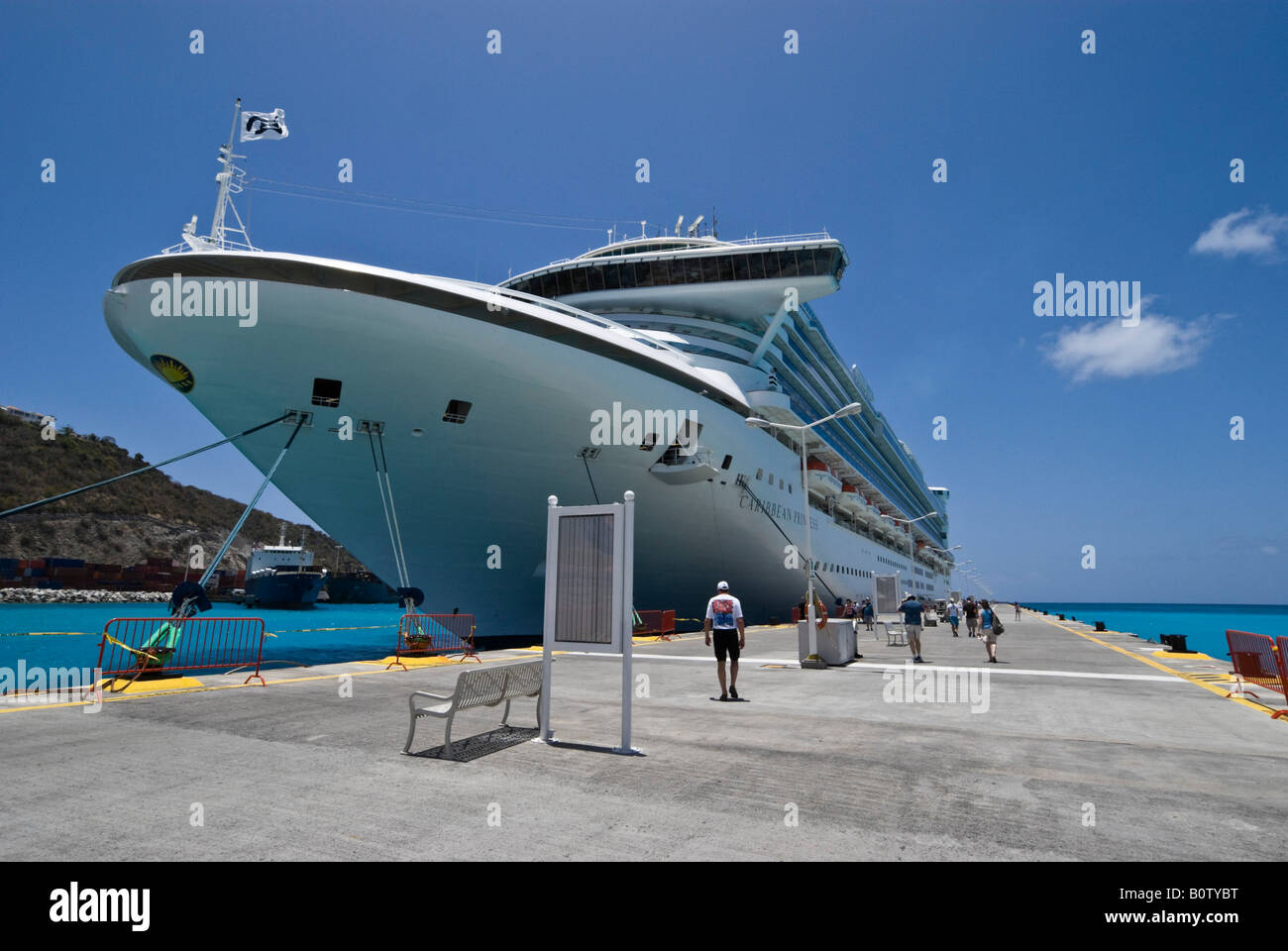 Cruise ship liner port hi-res stock photography and images - Alamy