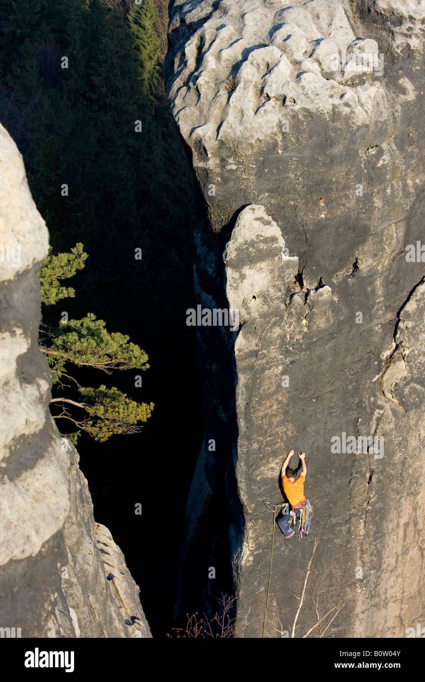 Rock Climber leading a route on Goldstein Stock Photo - Alamy