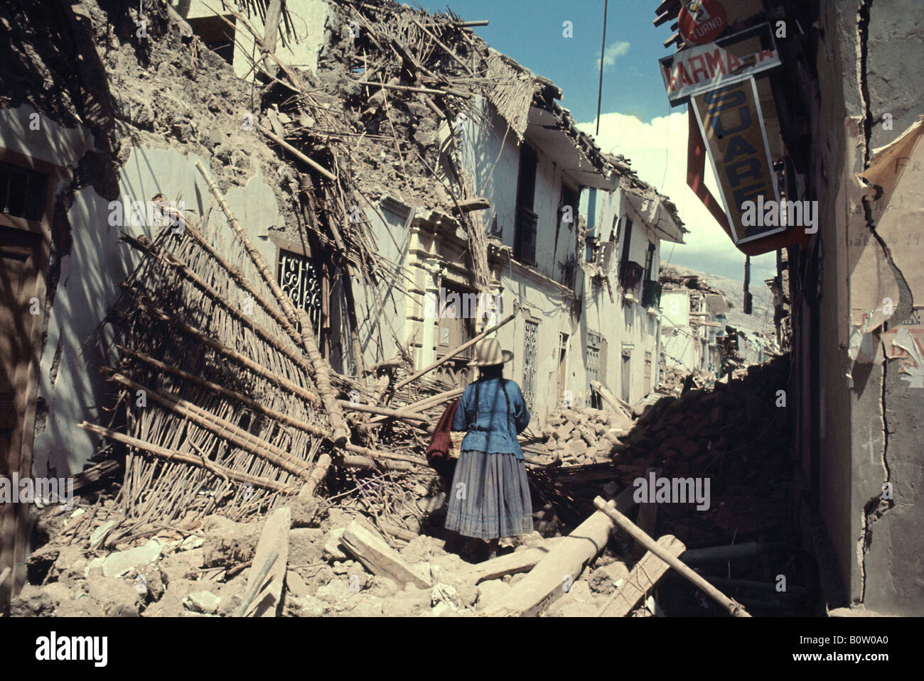 Earthquake peru 1970 hi-res stock photography and images - Alamy