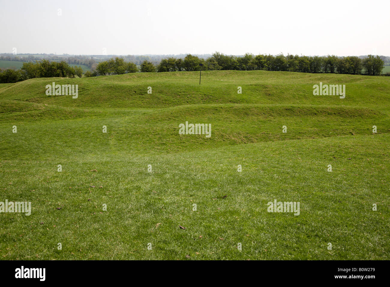 mounds on the hill of tara teamhair na ri hill of the king ...