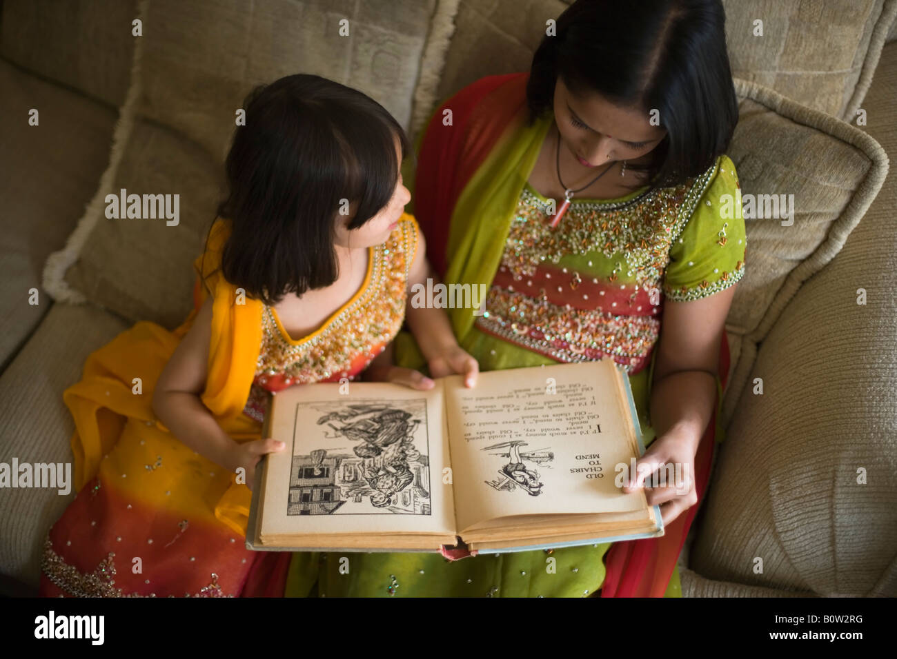 Pakistani Family Traditional Dress High Resolution Stock Photography ...