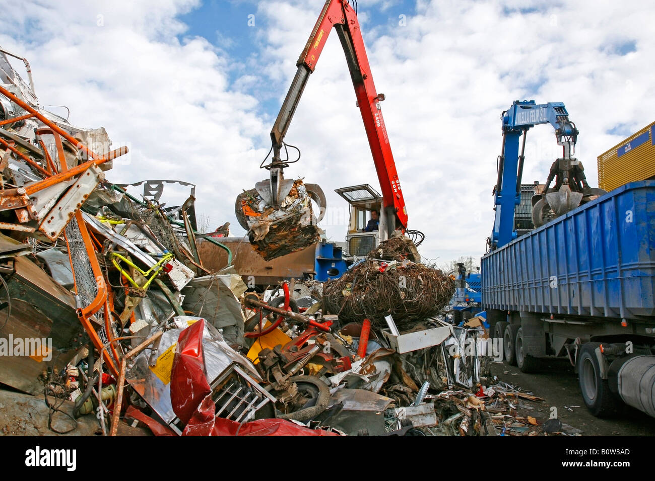 Machines at a recycling plant Stock Photo - Alamy