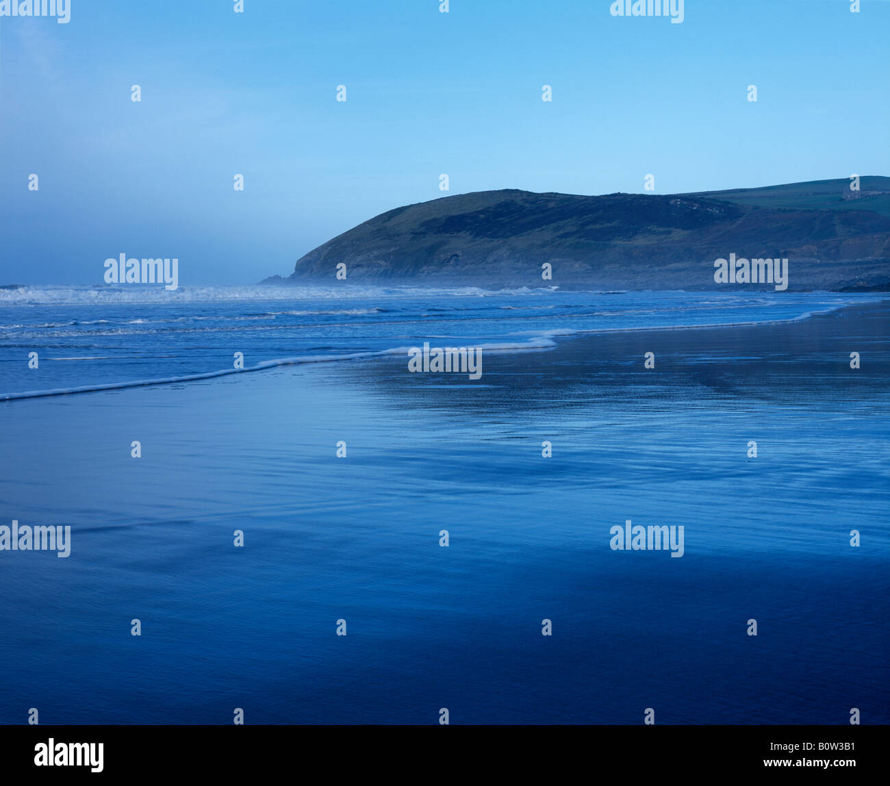 The headland of Baggy Point at Croyde Bay during low tide, Croyde ...