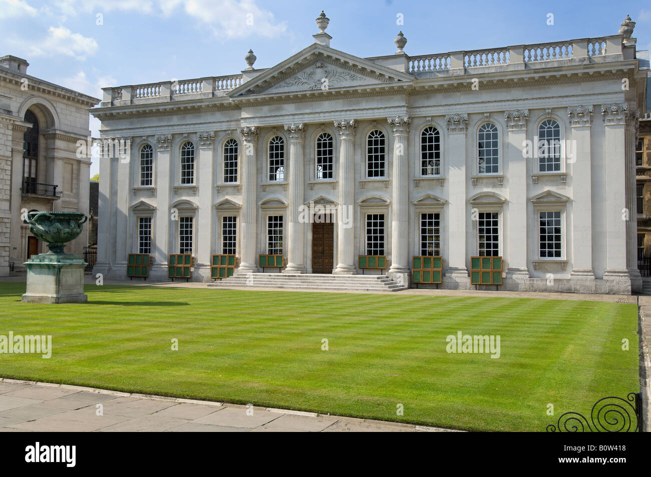 Senate house university cambridge hi-res stock photography and images ...