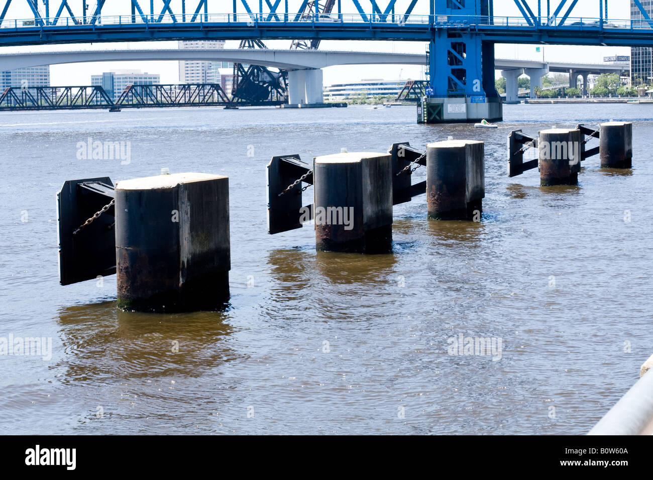 Boat bumpers hi-res stock photography and images - Alamy
