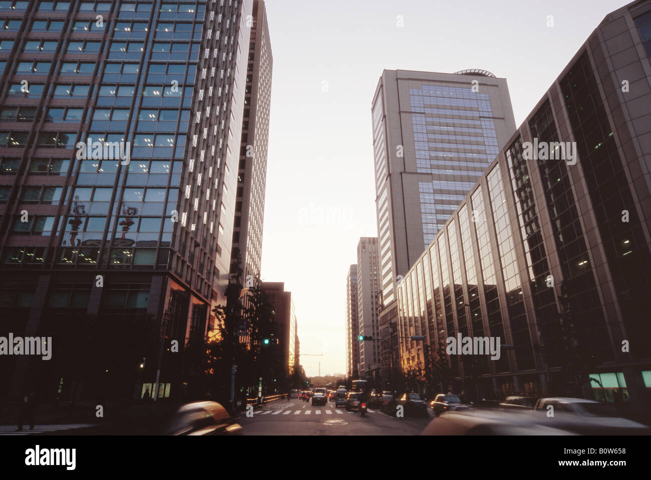 Otemachi business district, Tokyo, Japan Stock Photo - Alamy