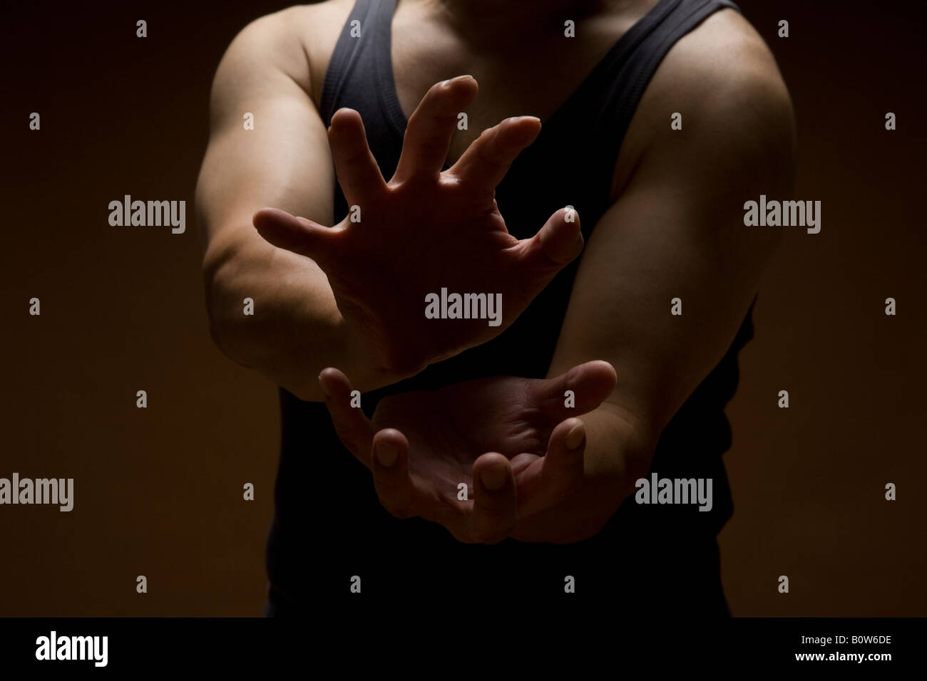 Muscular man, midsection Stock Photo - Alamy