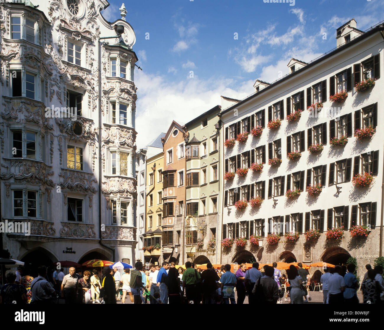 Historic buildings innsbruck hi-res stock photography and images - Alamy