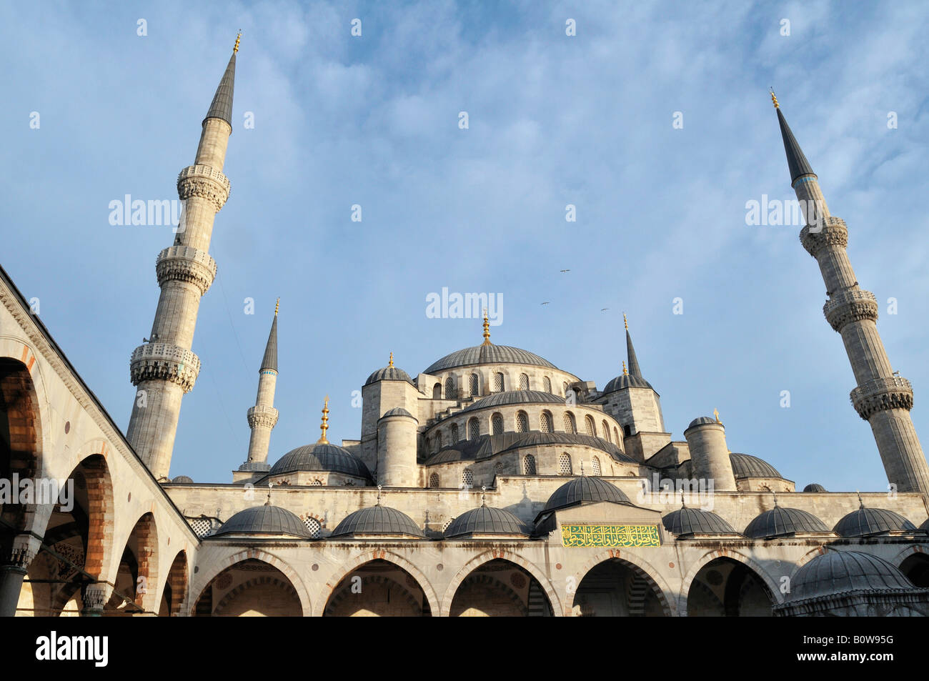 Sultan Ahmed Mosque aka Blue Mosque, Istanbul, Turkey Stock Photo - Alamy