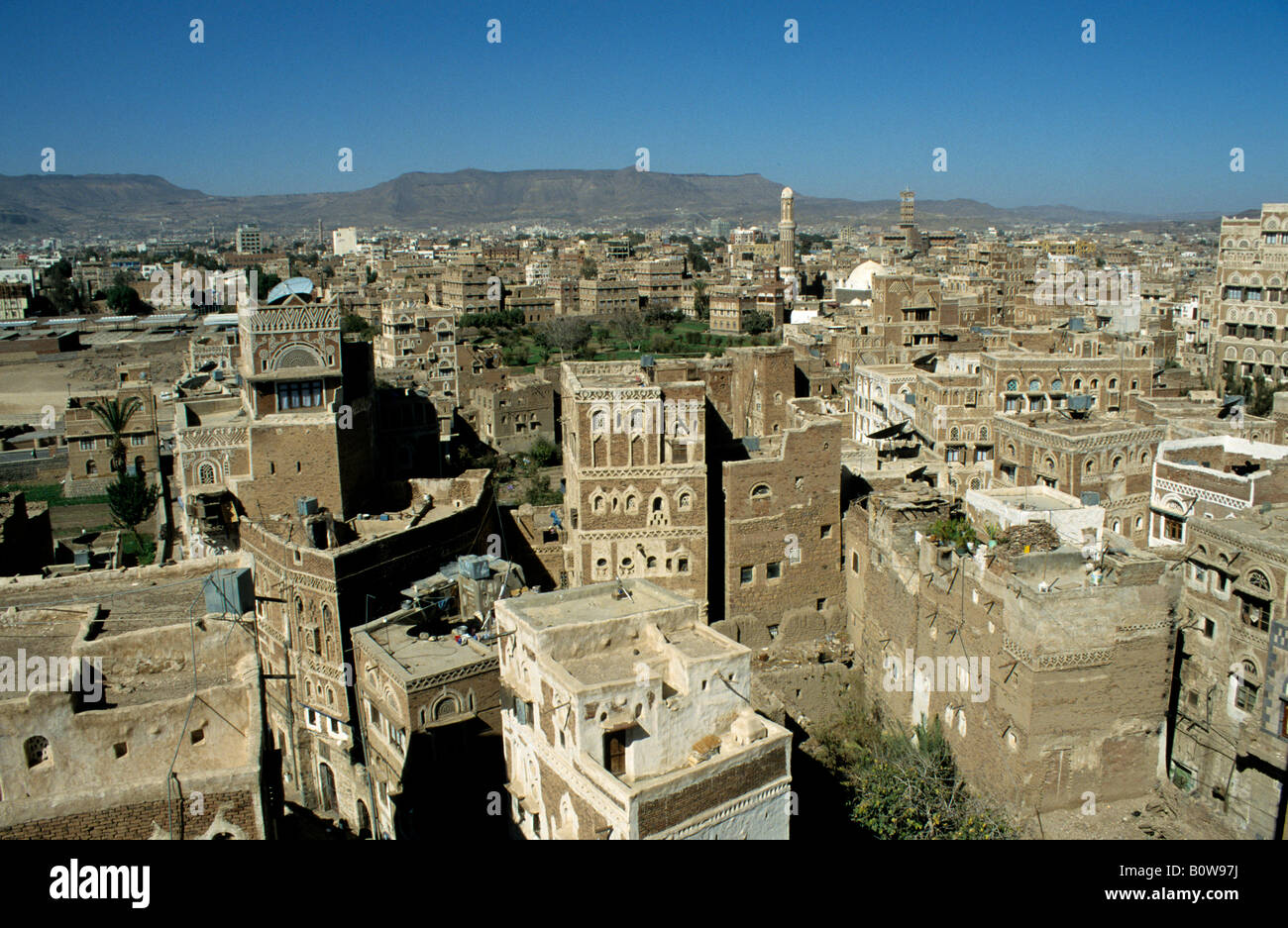 Sana'a tower houses hi-res stock photography and images - Alamy