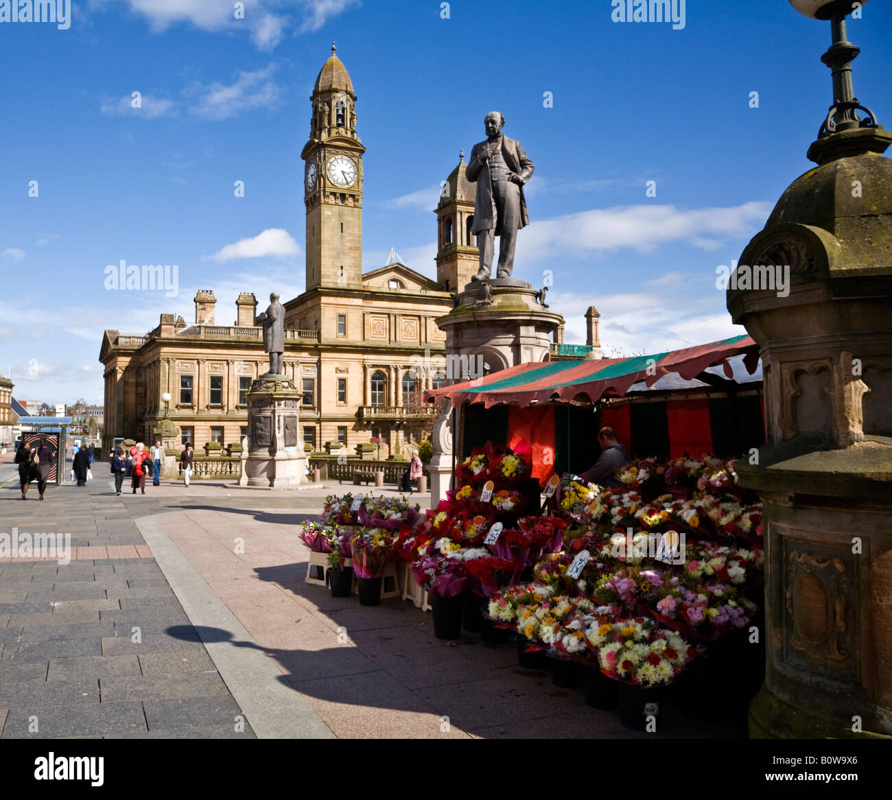 Paisley town centre renfrewshire hi-res stock photography and images ...
