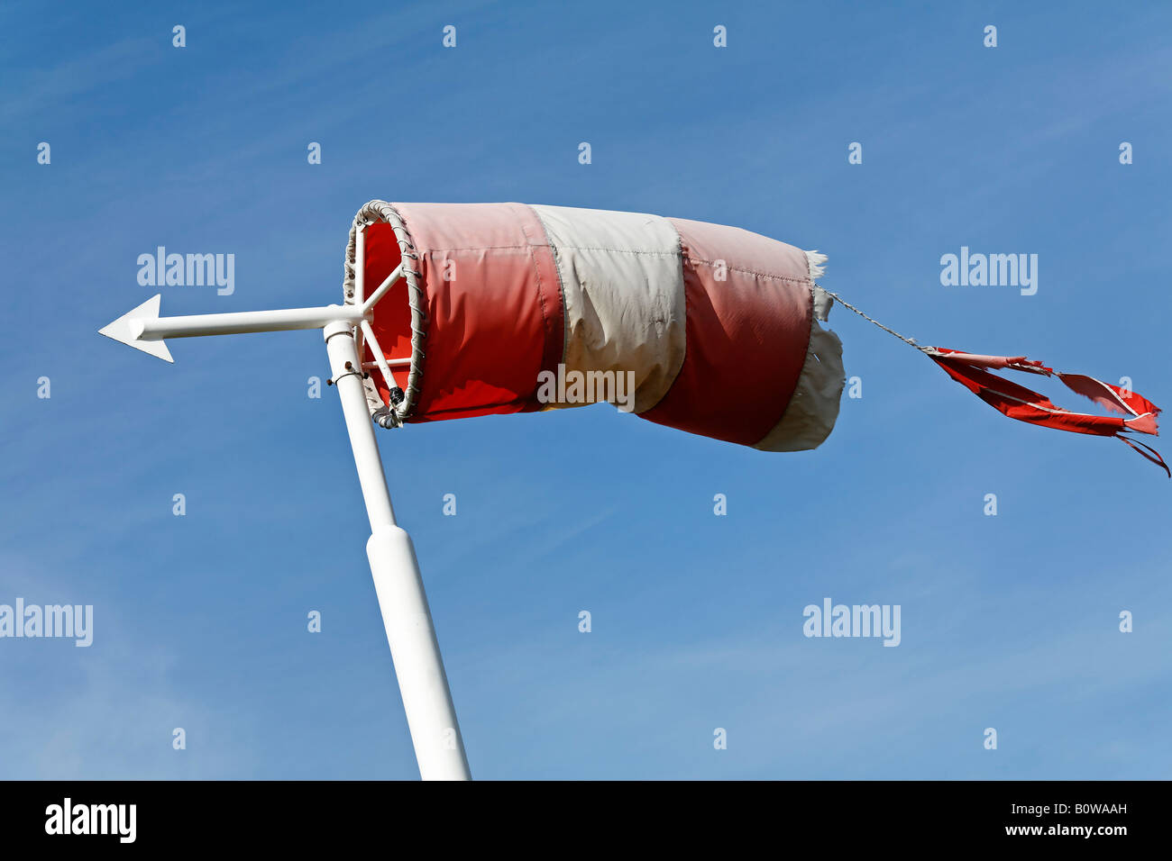 Wind arrow hi-res stock photography and images - Alamy