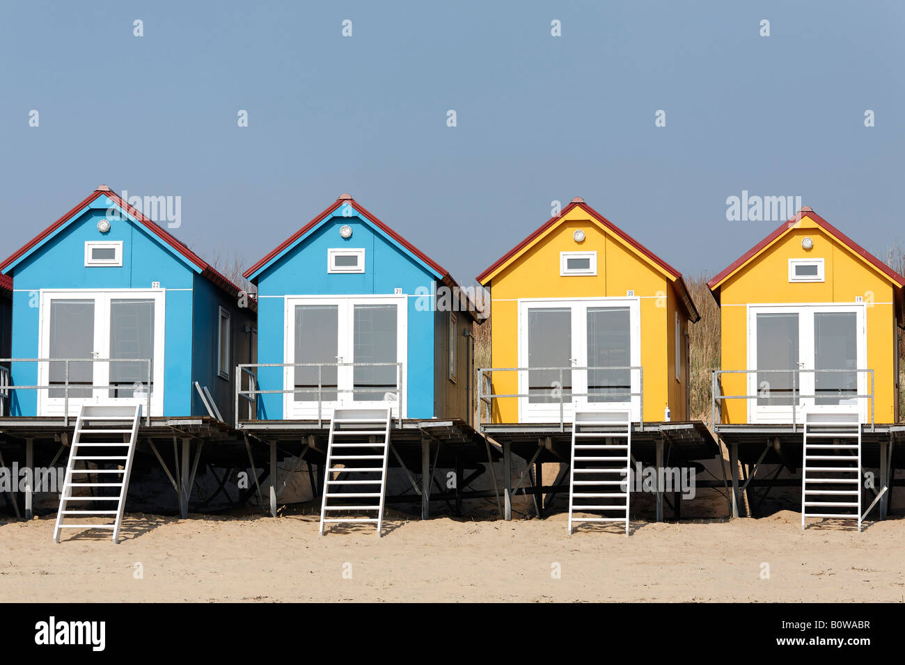 Sandy beach changing hut hi-res stock photography and images - Alamy