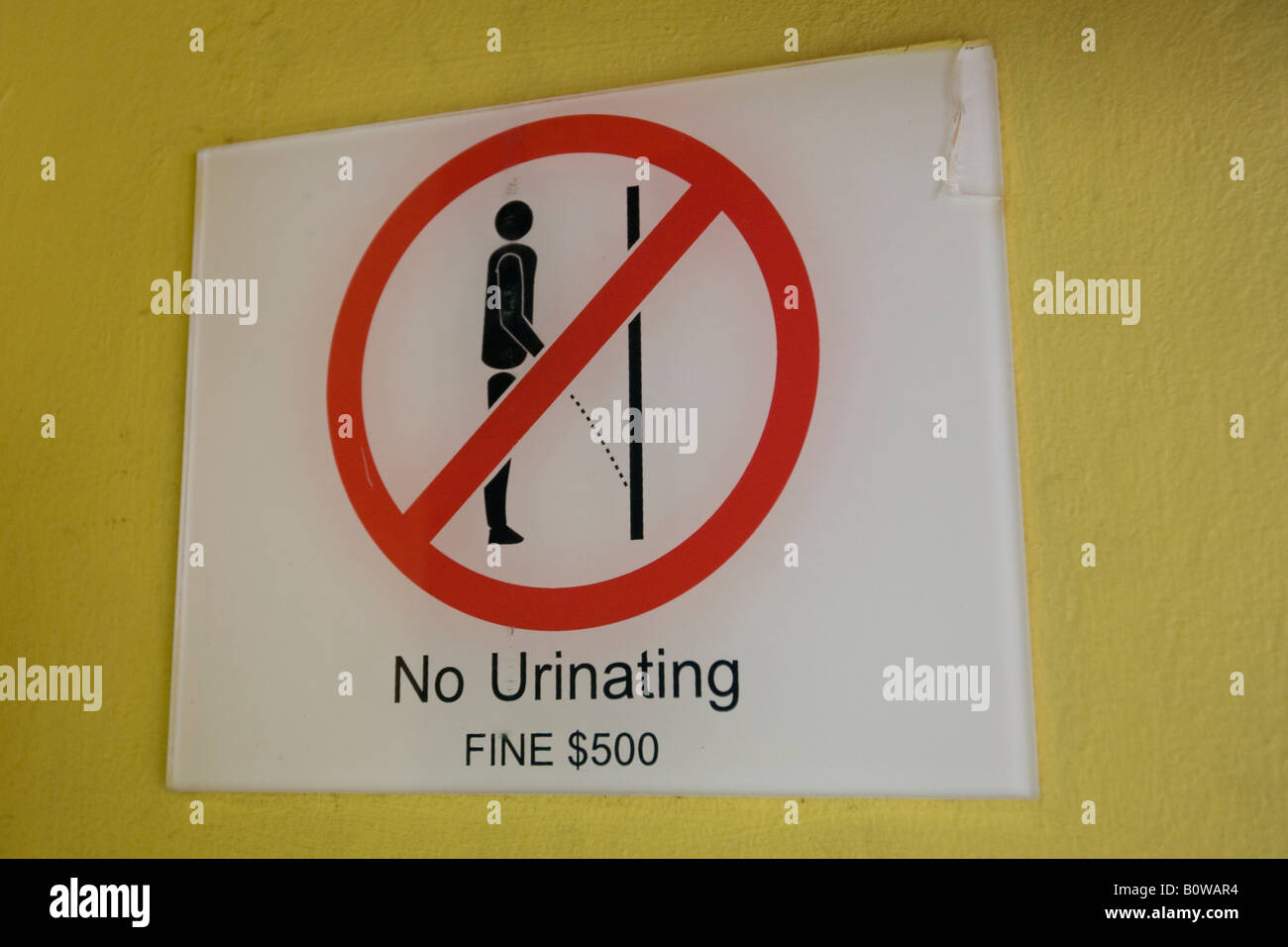Sign, No Urinating, Singapore, Southeast Asia Stock Photo - Alamy