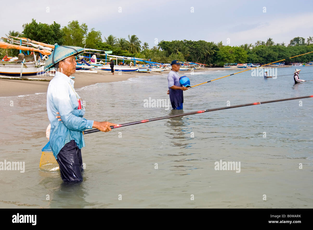 Old man in small boat hi-res stock photography and images - Alamy