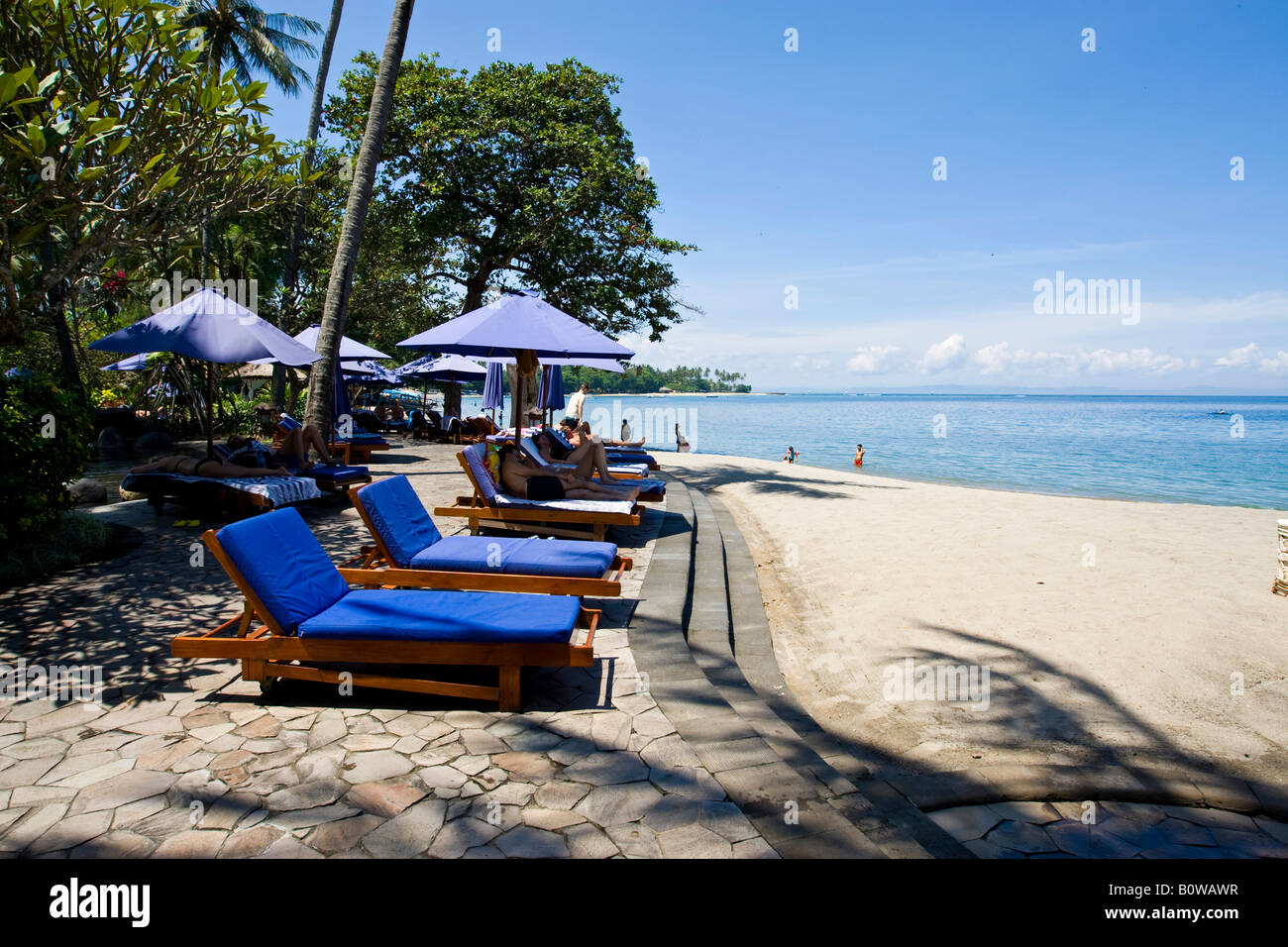 Hotel tourist touristic indonesia sea hi-res stock photography and ...