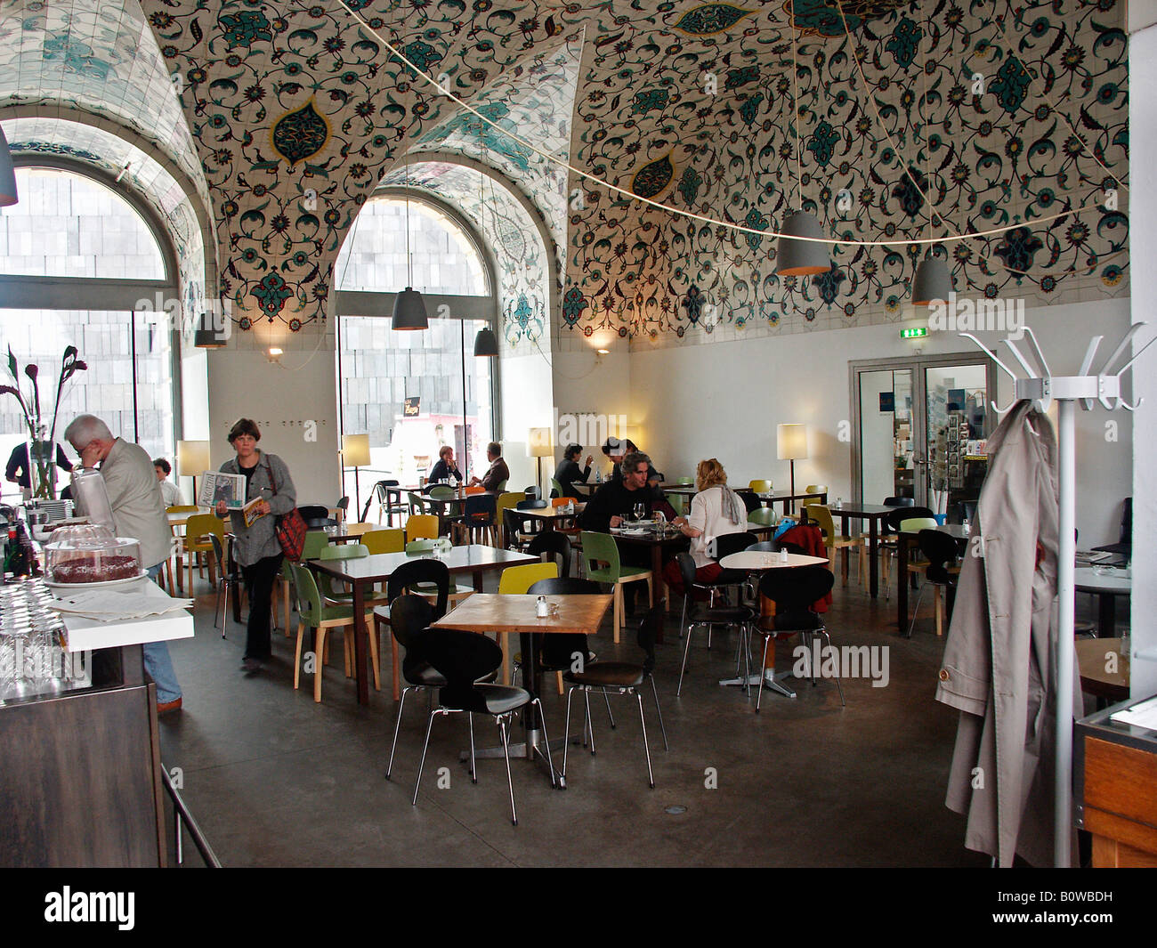 Museumsquartier Restaurant High Resolution Stock Photography and Images ...