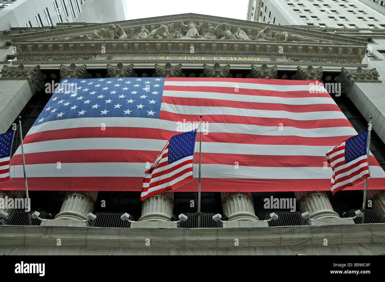 Nyse wall street star banner flag hi-res stock photography and images ...