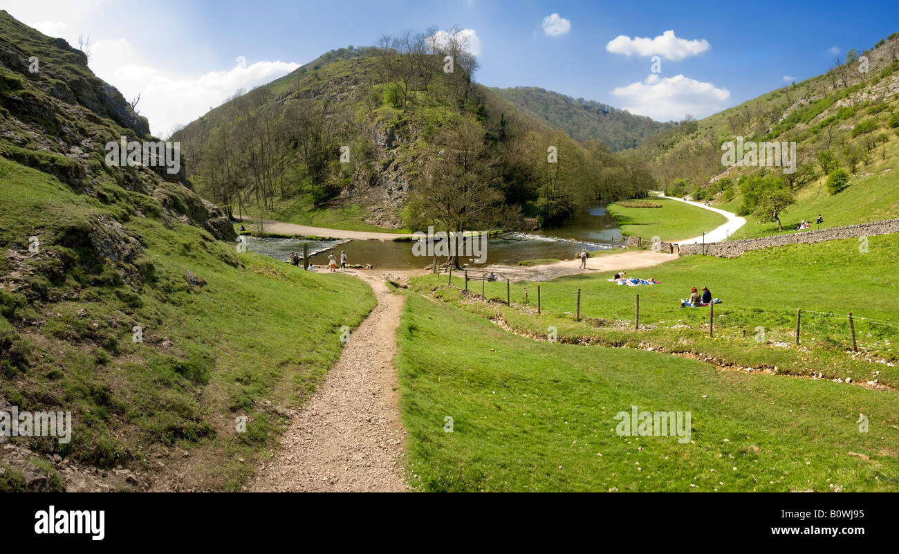 river dove dovedale peak district national park derbyshire ...