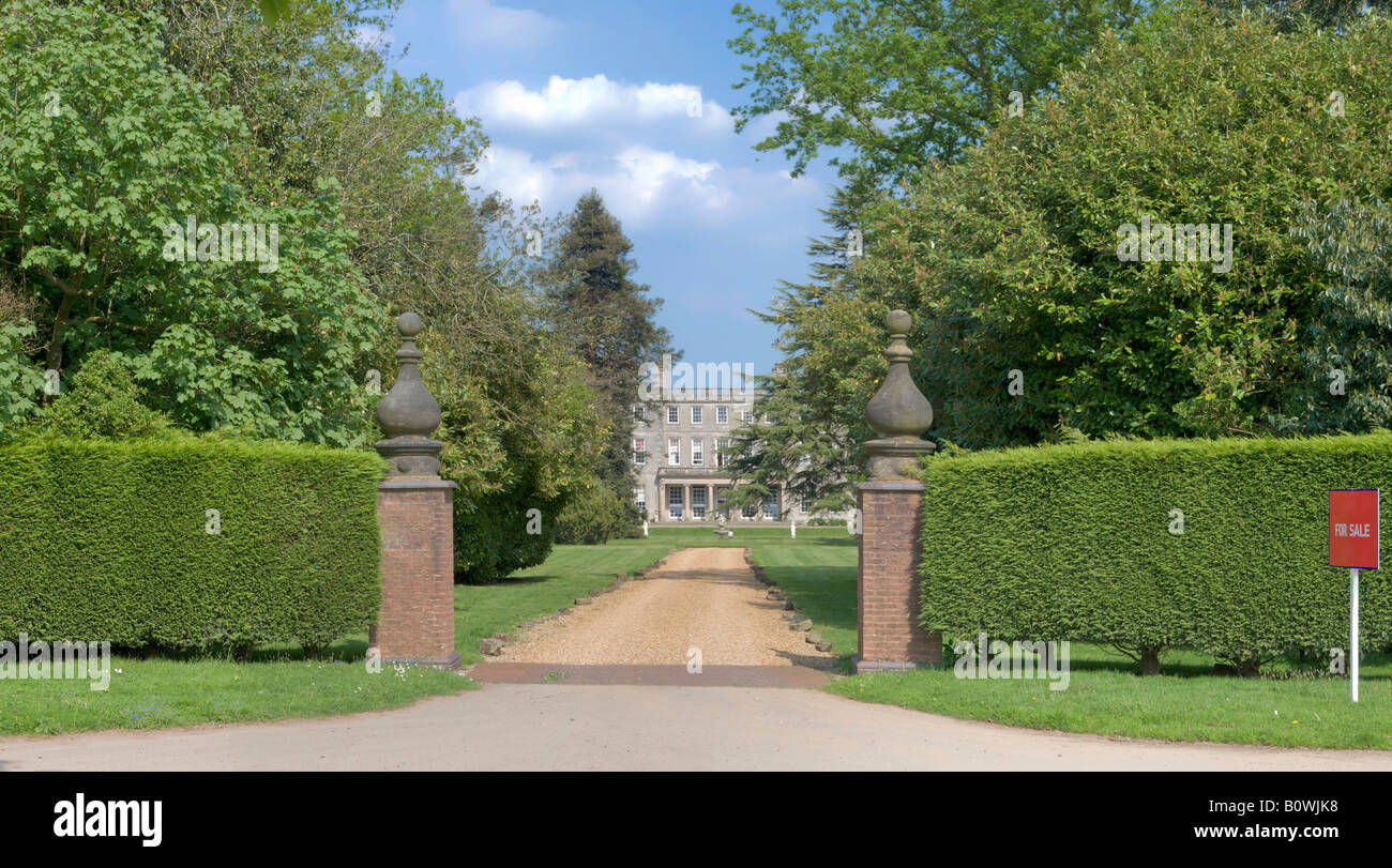 The exterior of a Stately Home Stock Photo - Alamy