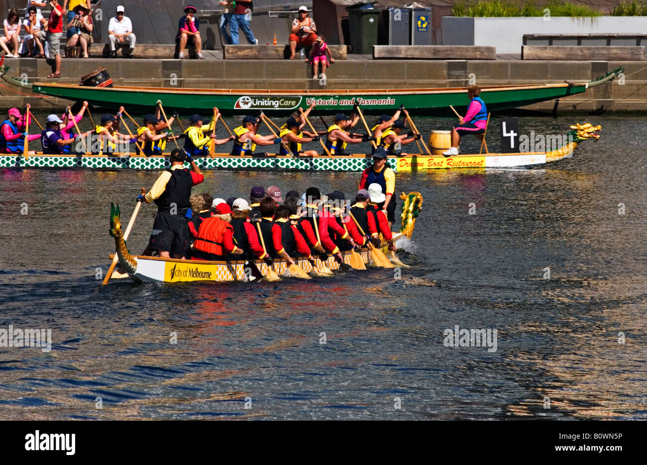 Melbourne Festivals / Competing Dragonboat teams in action in one of ...