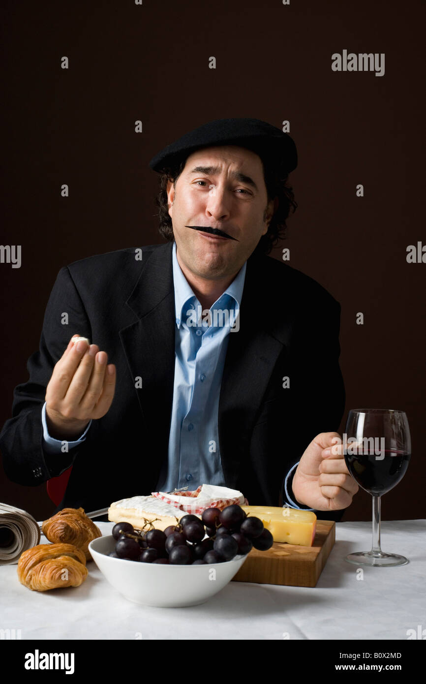 French man with beret hi-res stock photography and images - Alamy