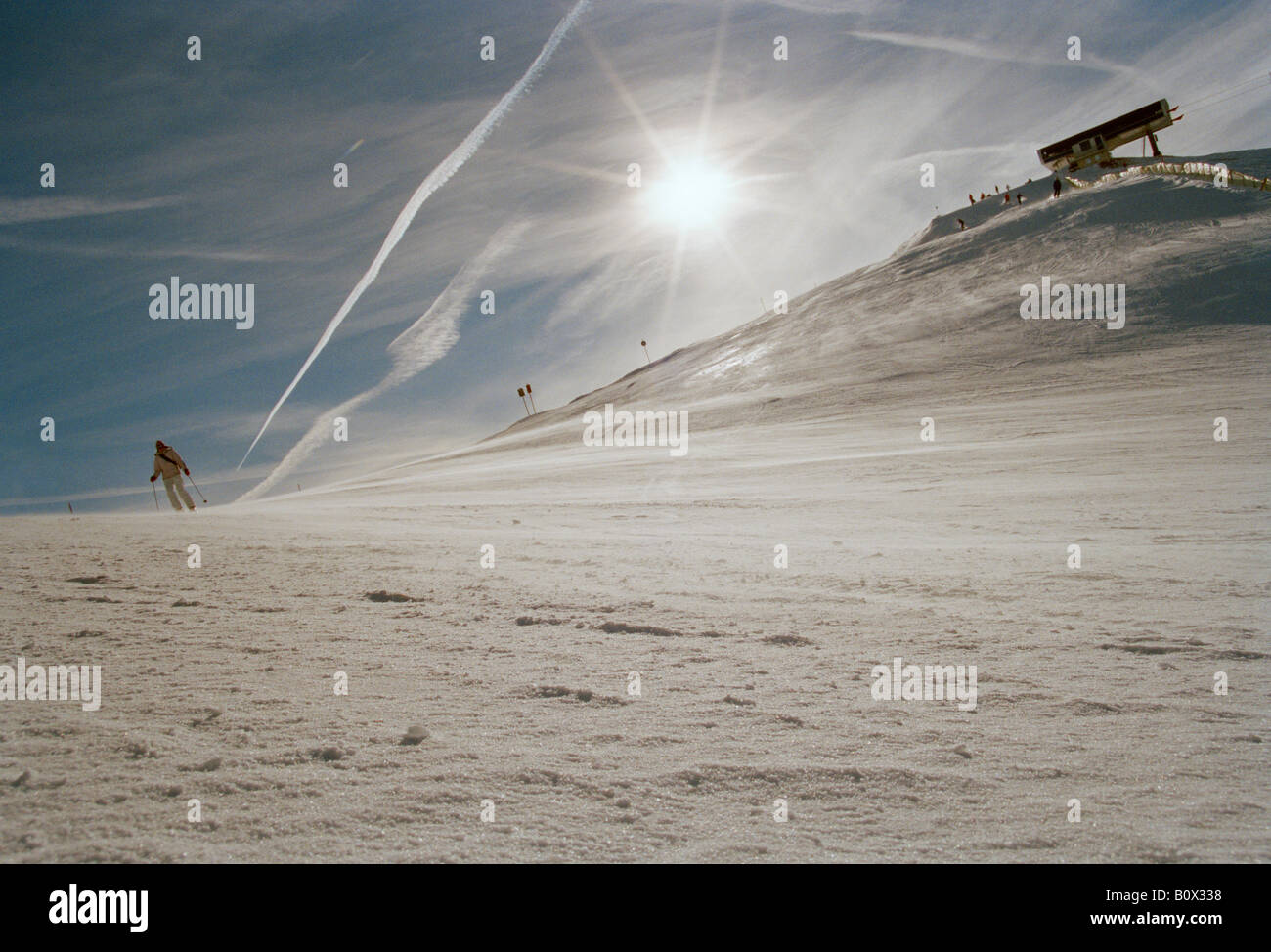 Horizontal slope hi-res stock photography and images - Alamy