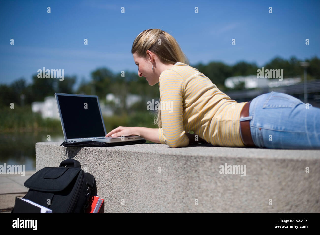 Side view university student hi-res stock photography and images - Alamy