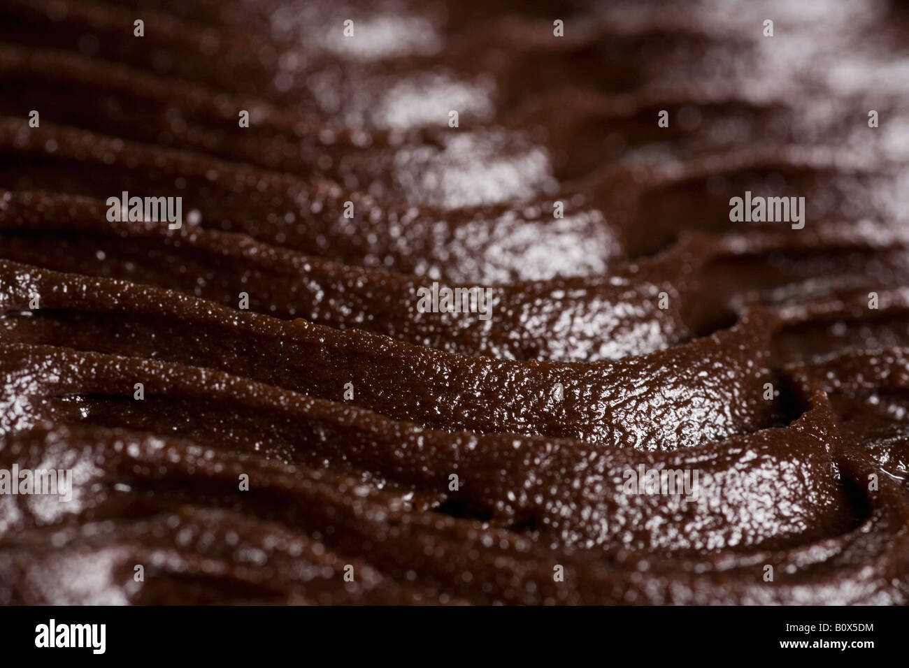 Shiny icing cake hi-res stock photography and images - Alamy