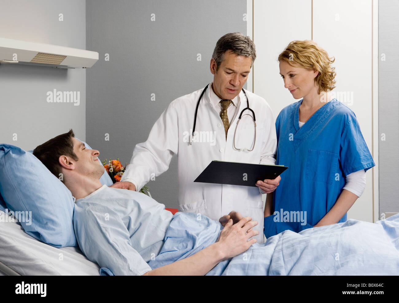 Hospital patient assessment bed hi-res stock photography and images - Alamy