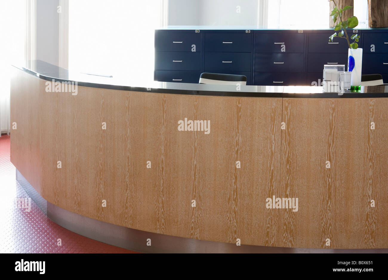 Reception desk in a doctor’s surgery Stock Photo - Alamy