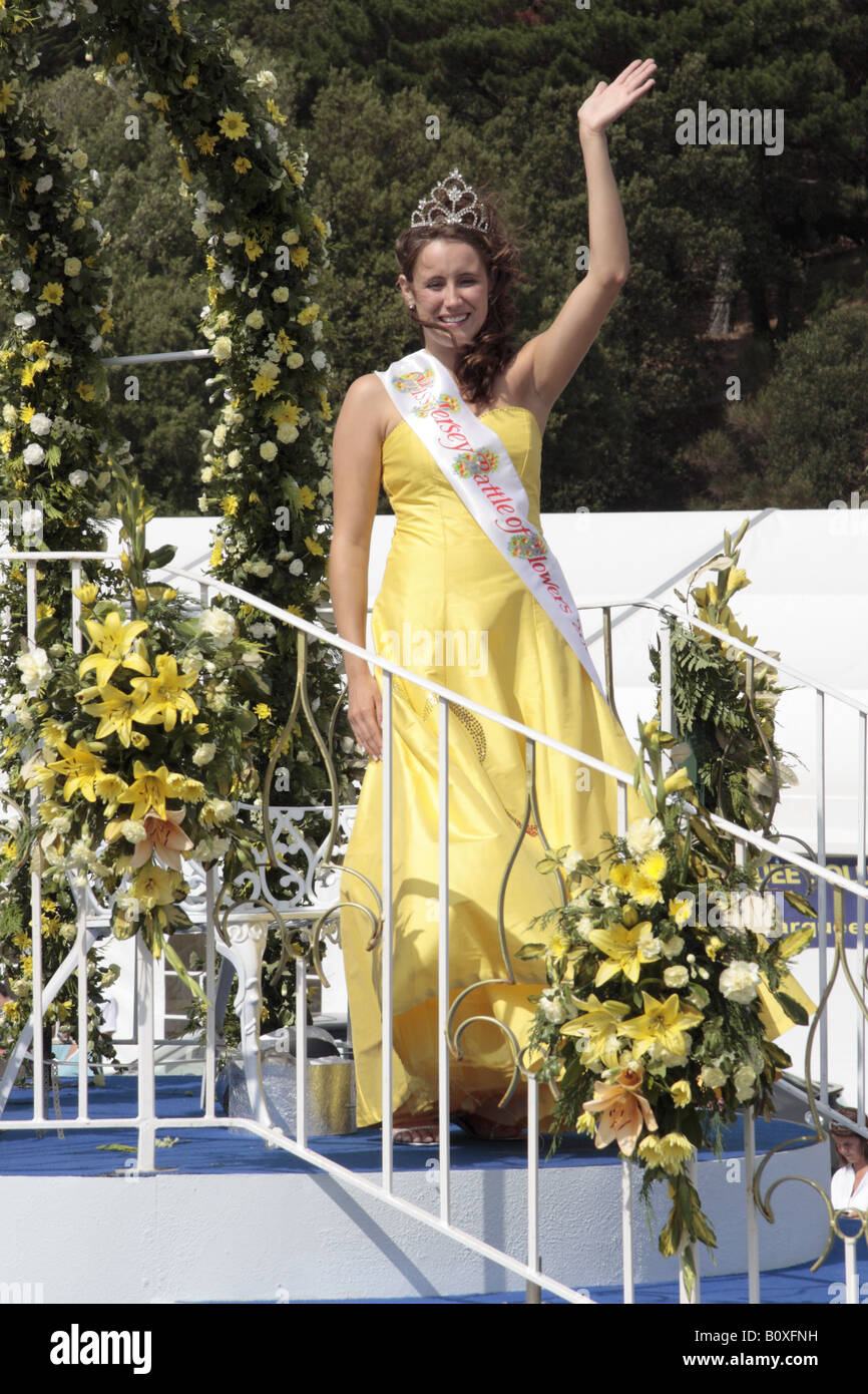 Miss pageant float hi-res stock photography and images - Alamy