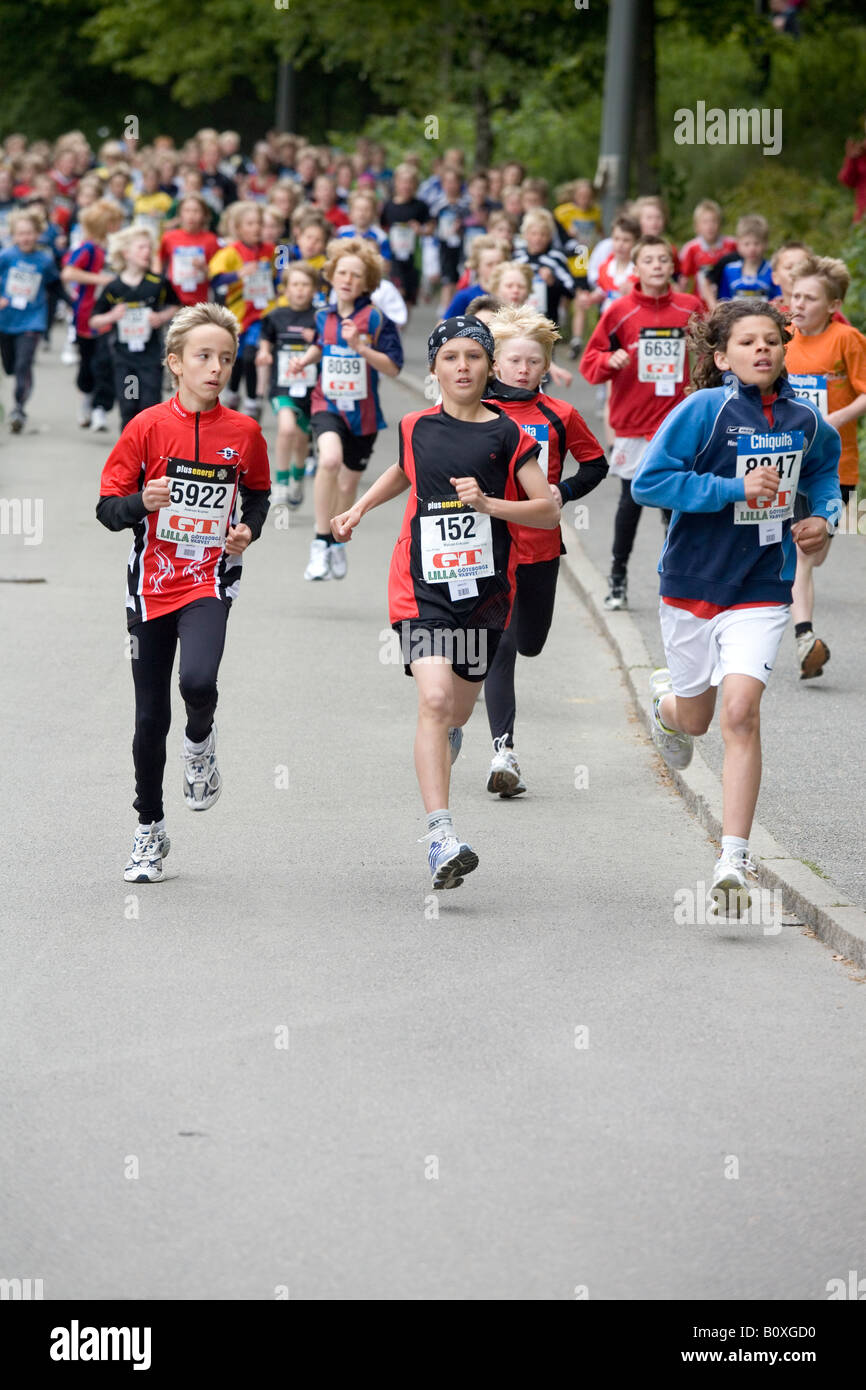 10year old boys running a race Stock Photo - Alamy