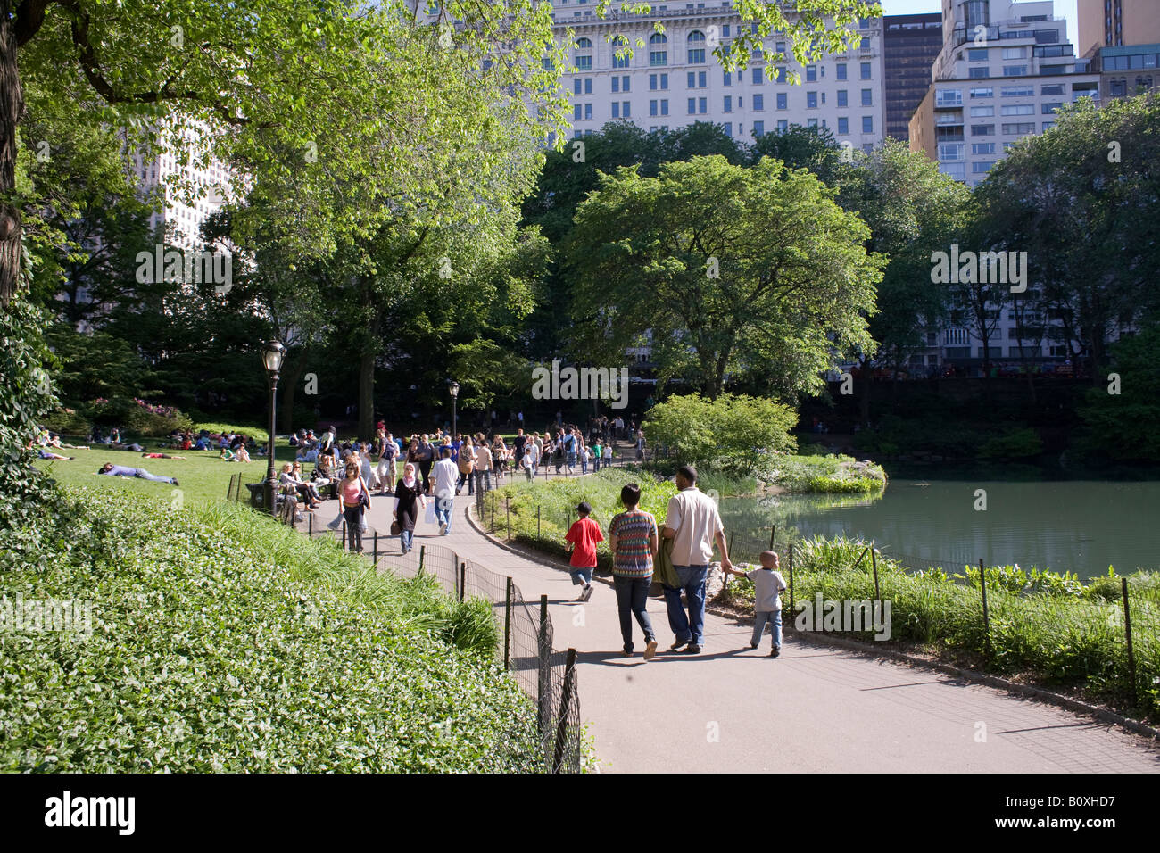 People walking in Central Park New York City Stock Photo - Alamy