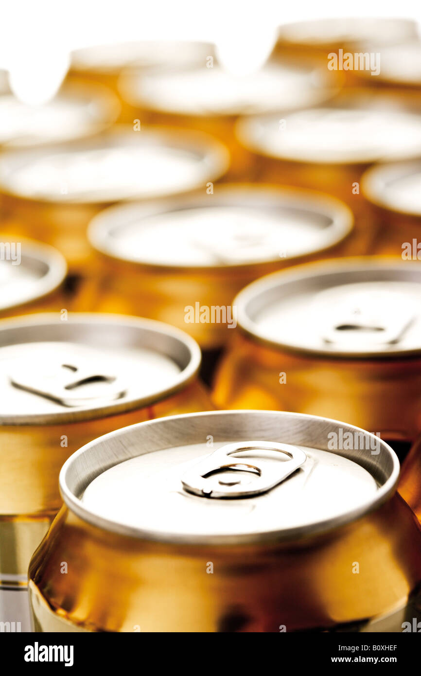 Steel beer can hi-res stock photography and images - Alamy