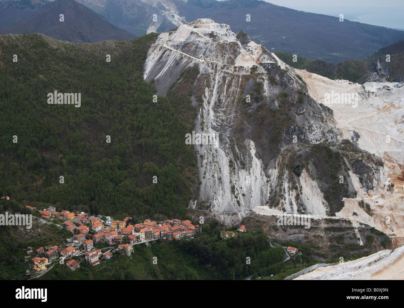 marble white carrara Italy Tuscany quarries stone village mountain ...