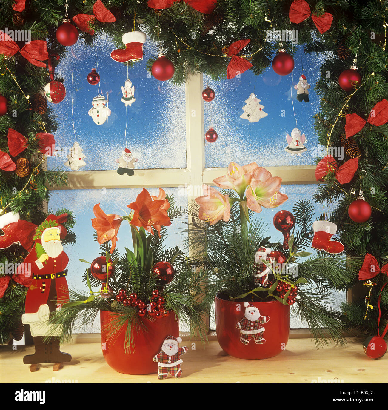 Ribbon decoration figures hi-res stock photography and images - Alamy