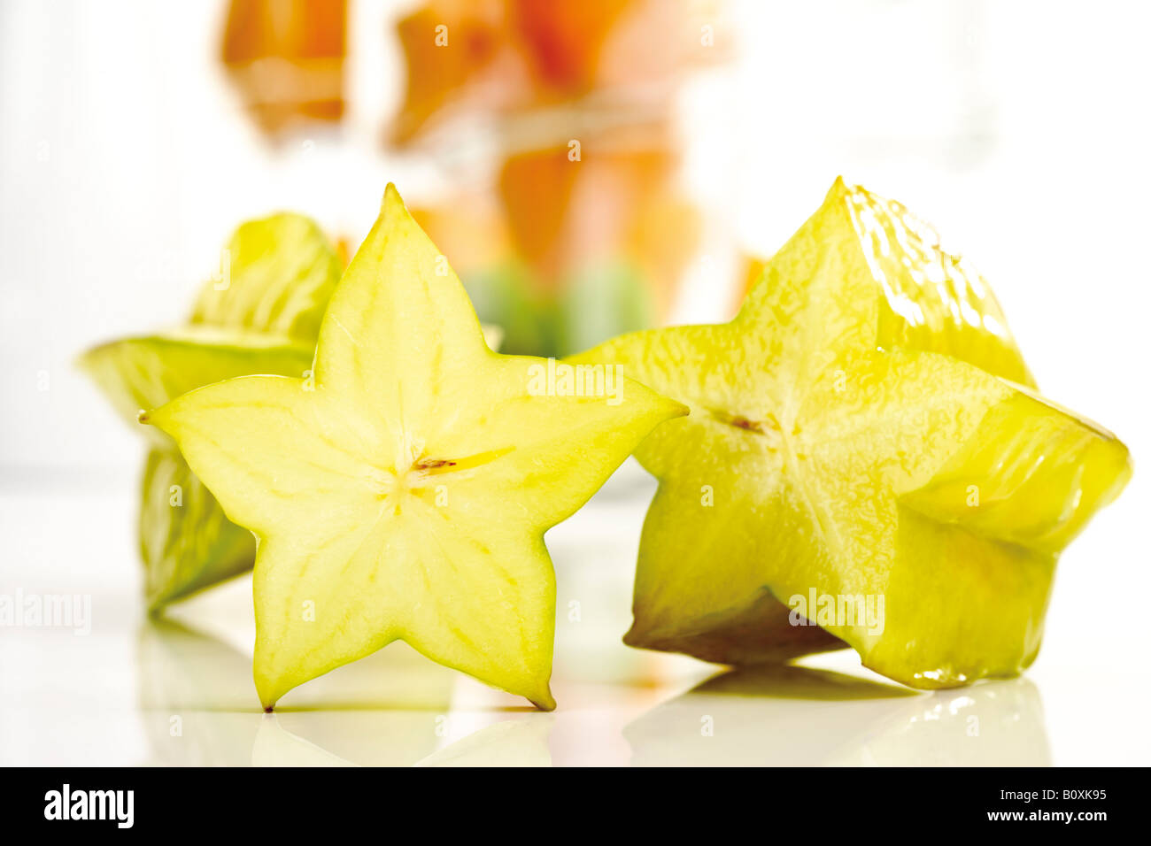 Yellow star fruit hi-res stock photography and images - Alamy